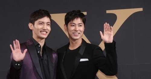 TVXQ renews their contract with SM