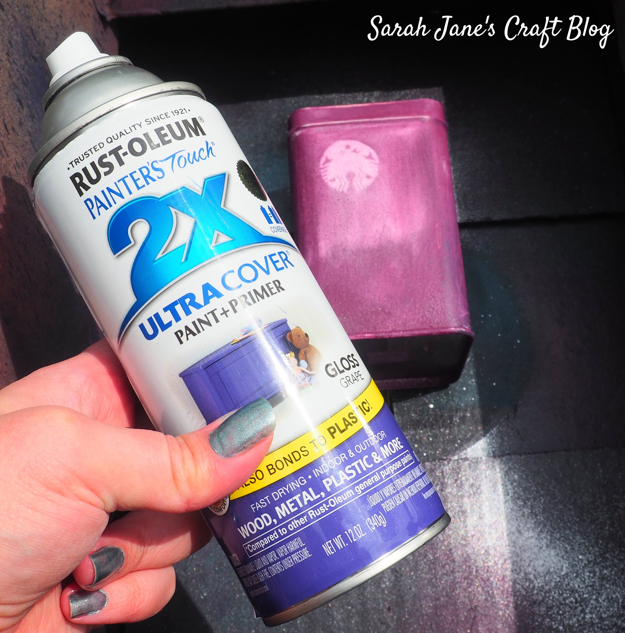 Two Toned Spray Painted Tin with Corner Decal