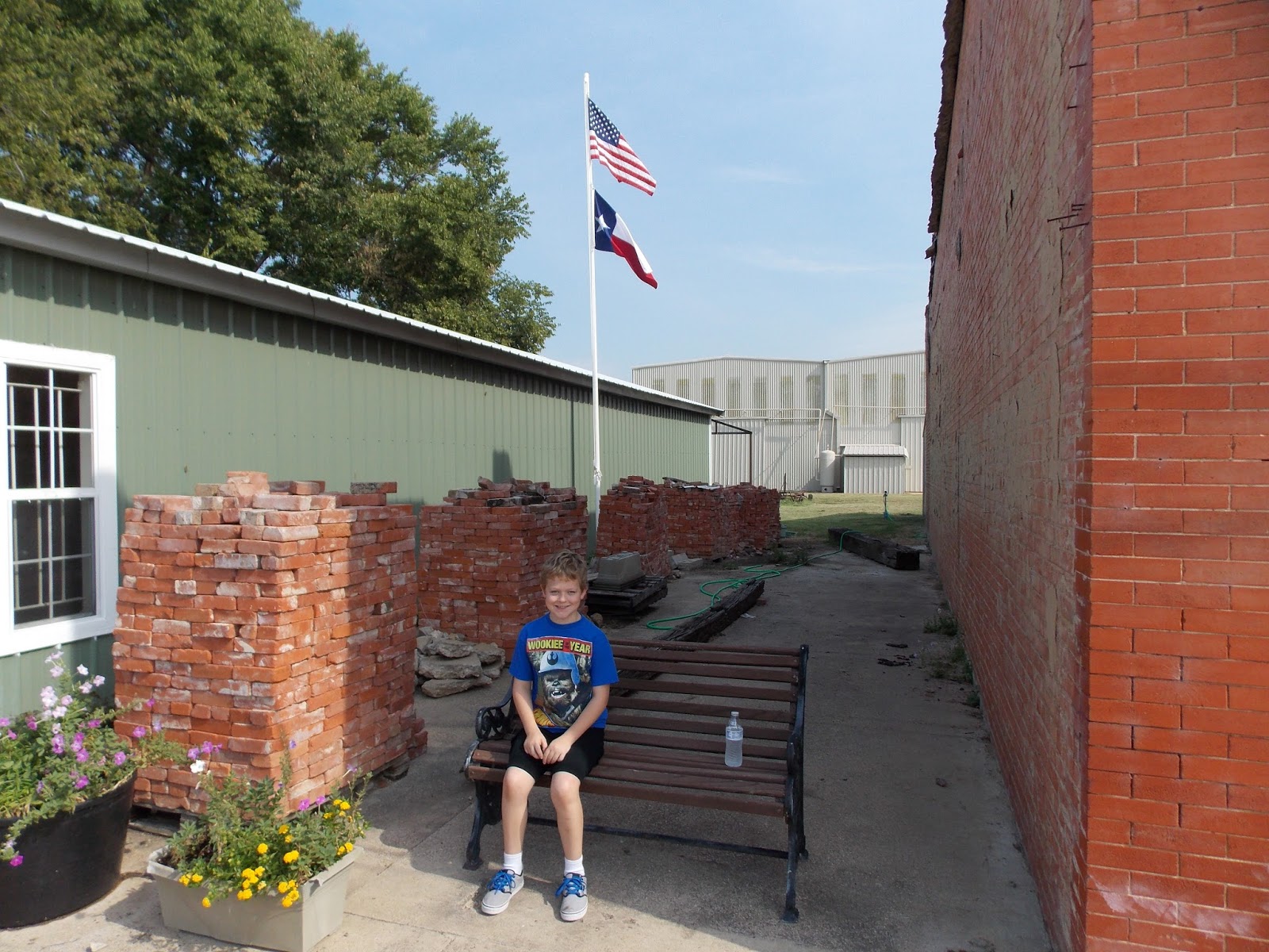 Enloe Museum: Enloe Museum Receives Texas and US Flags