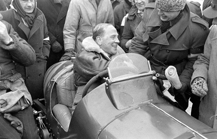 Volta Rápida: Foto 983: Reg Parnell, Swedish Winter GP 1947