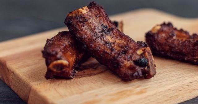 McDonald's Serves Up Barbecued Ribs in the Czech Republic