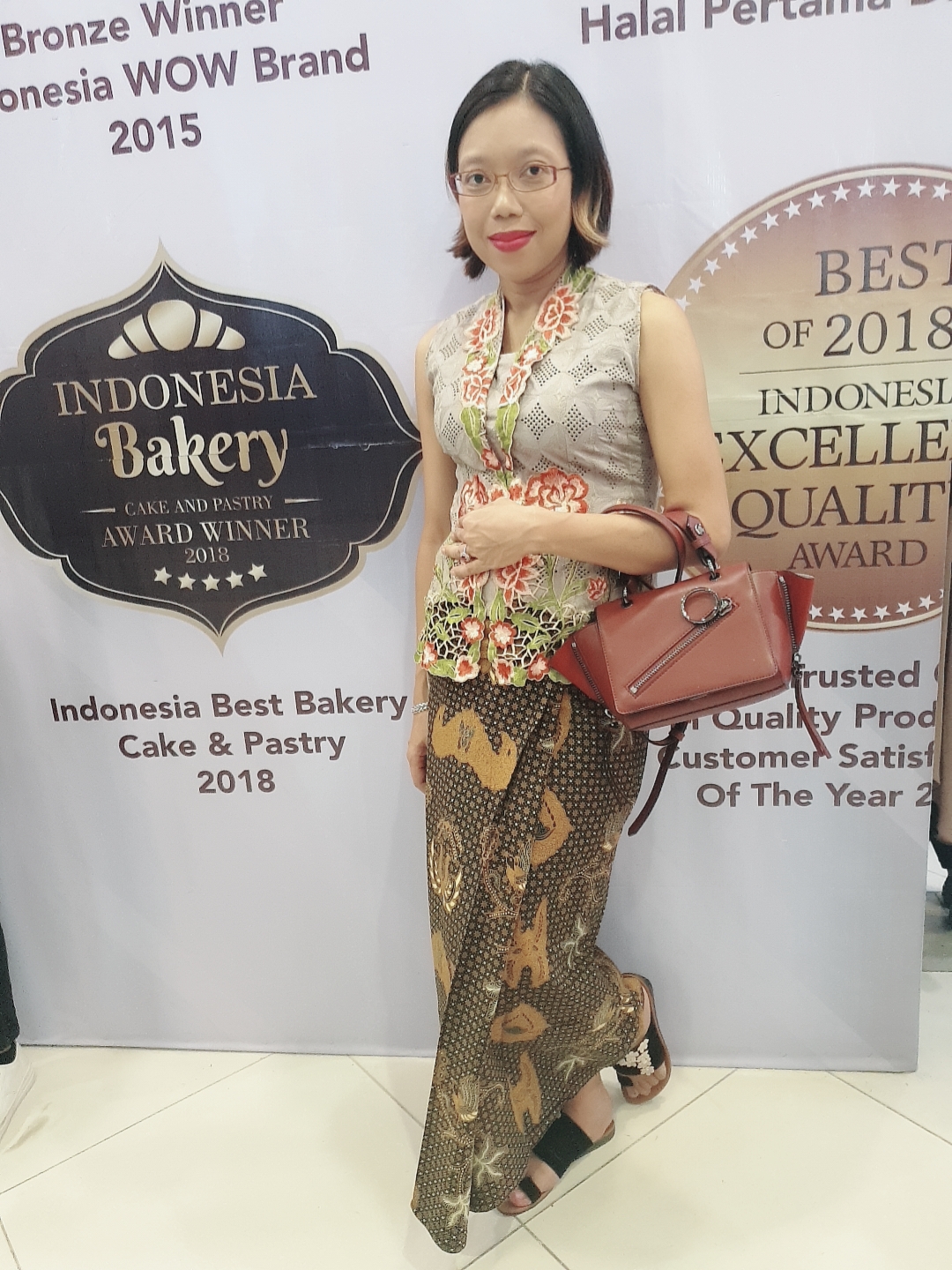 Pengalaman Pien Tze Huang untuk Luka operasi Caesar (SC) - Nanisa Indra