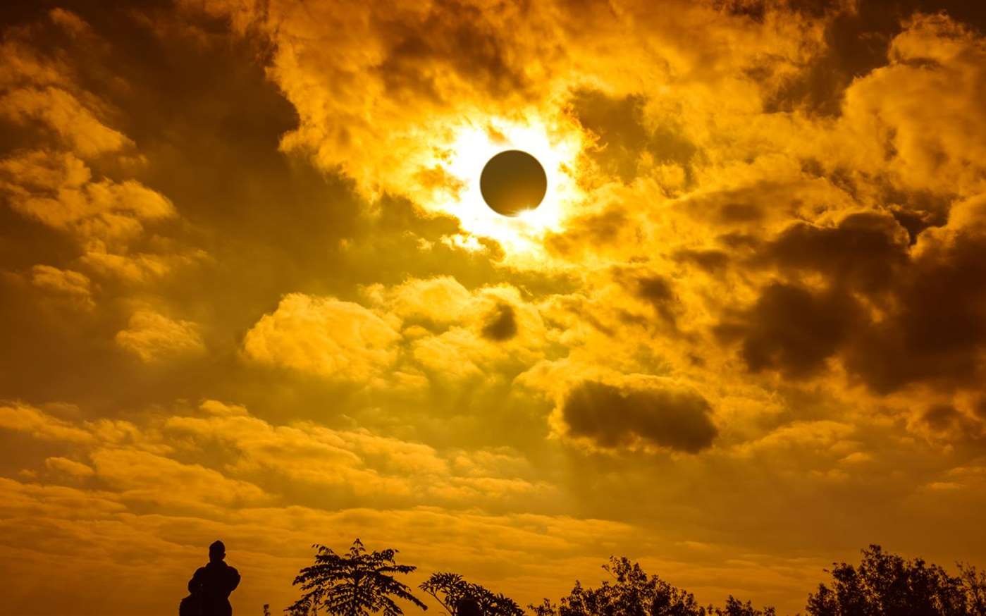 Download The Solar Eclipse, Tema per Windows 10
