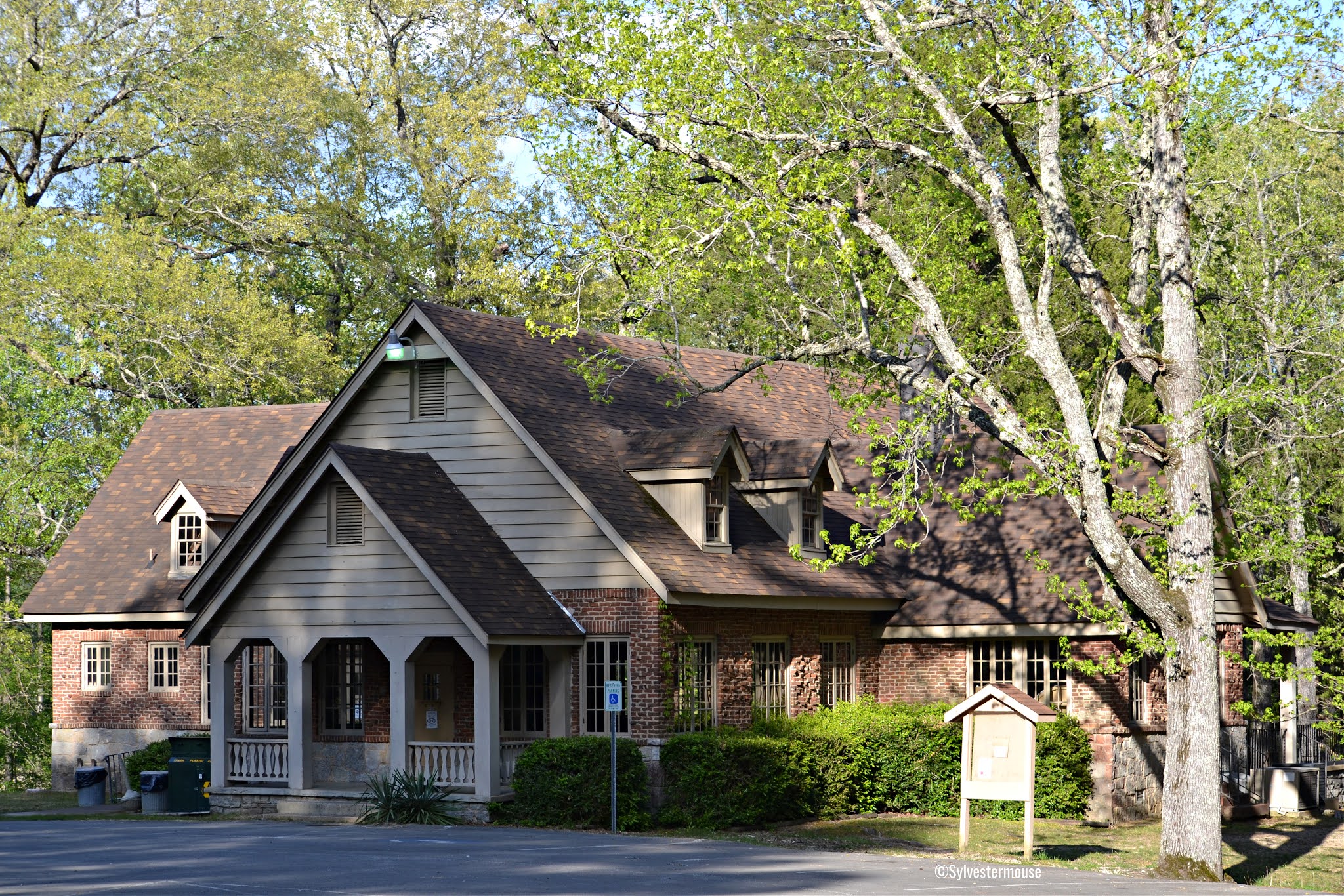 Tennessee Travel: Natchez Trace State Park Review