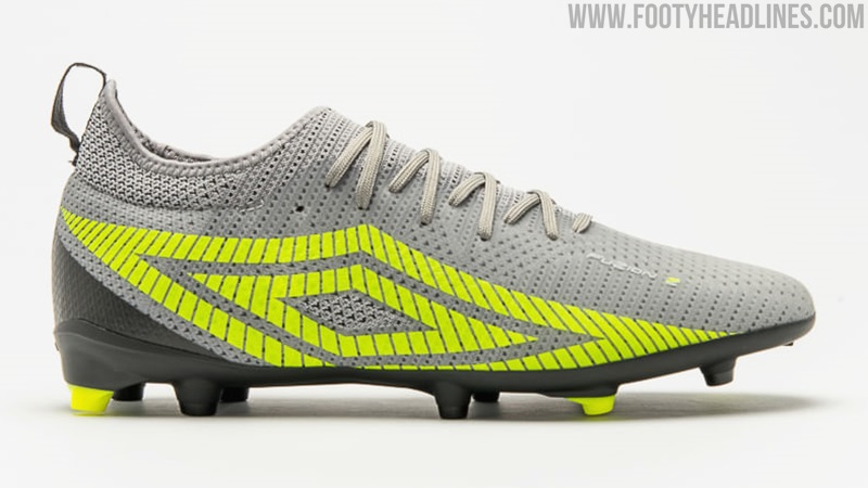 Umbro Fuzion Z Released - Footy Headlines