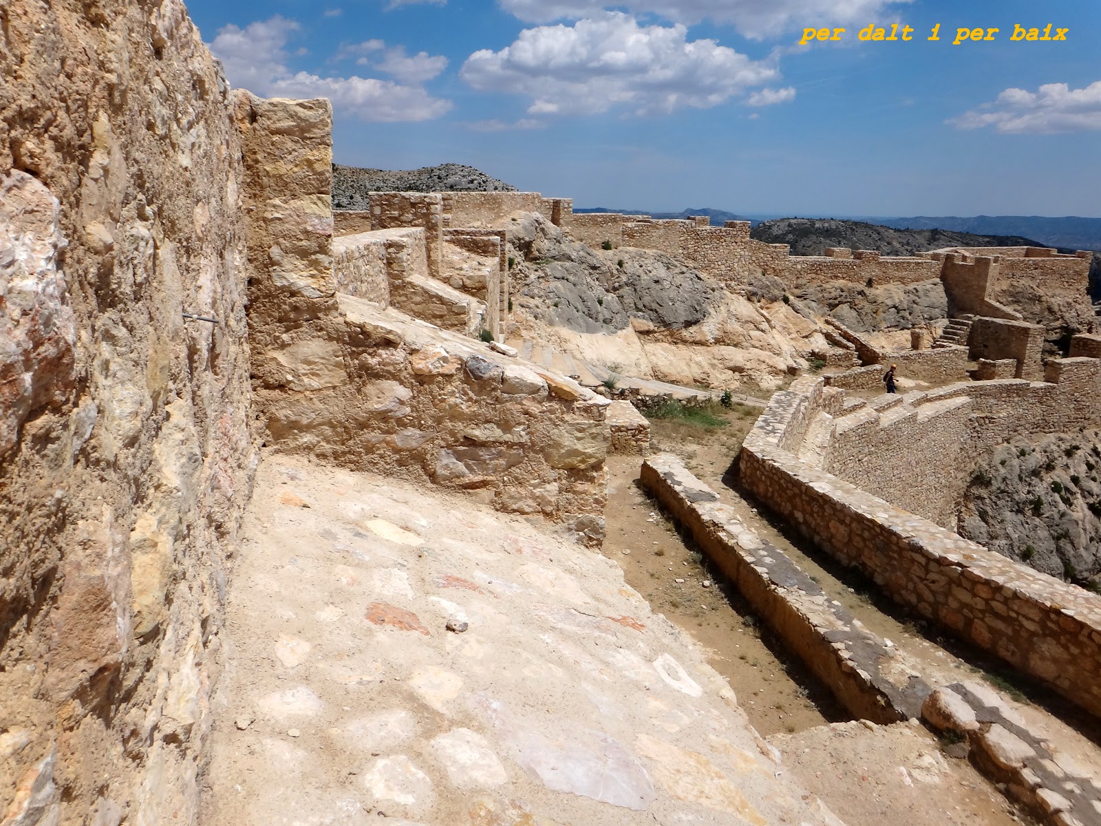 Castellote: Vía Ferrata, Castillo, Acueducto de las Lomas, Ermita del ...