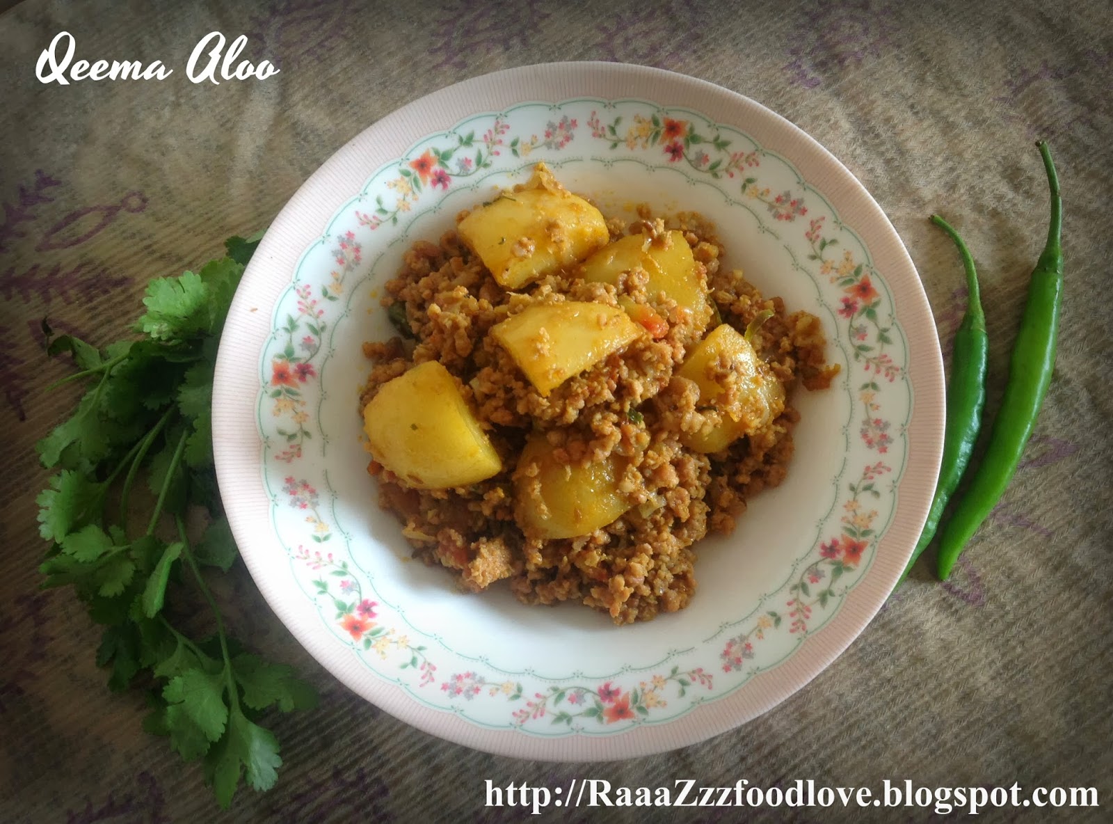 The Recipes of India: Qeema Aloo