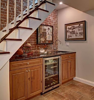 30 Elegant Kitchen Under The Stairs Design | ARA HOME