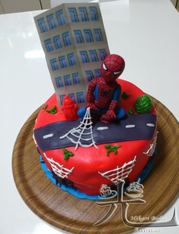 Bolo do Spider Man - Hikari Bolos Artísticos