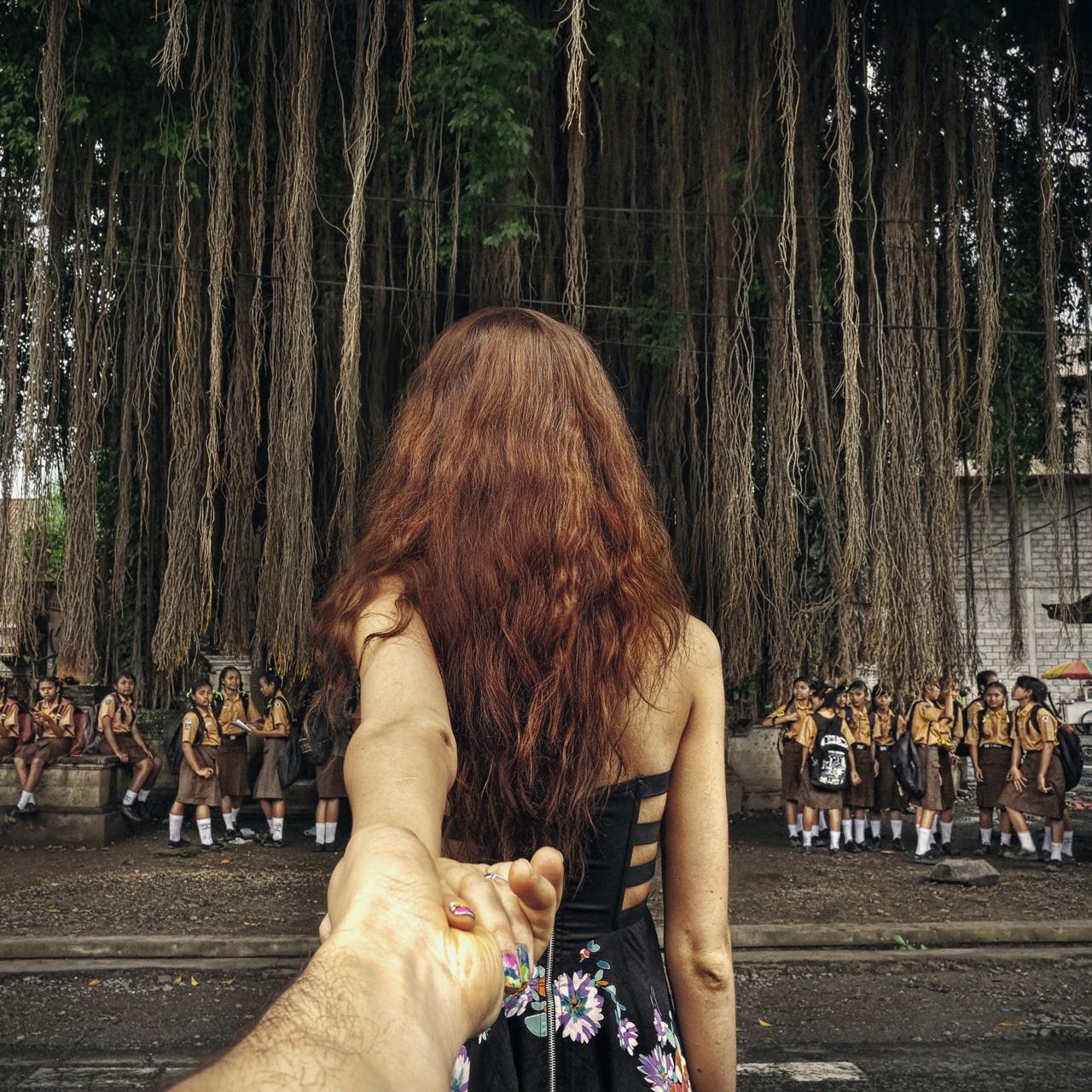 Follow me Project | El fotógrafo que sigue a su novia hasta el fin del ...