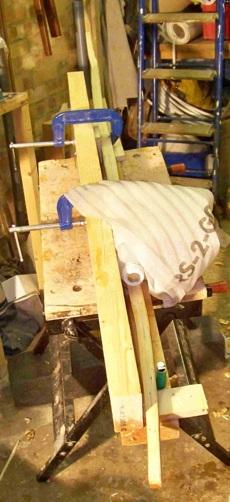 Bowyer's Diary: Steam Bending Yew