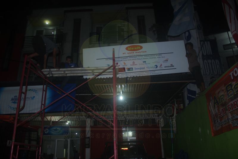 BILLBOARD STICKER | WE-EM