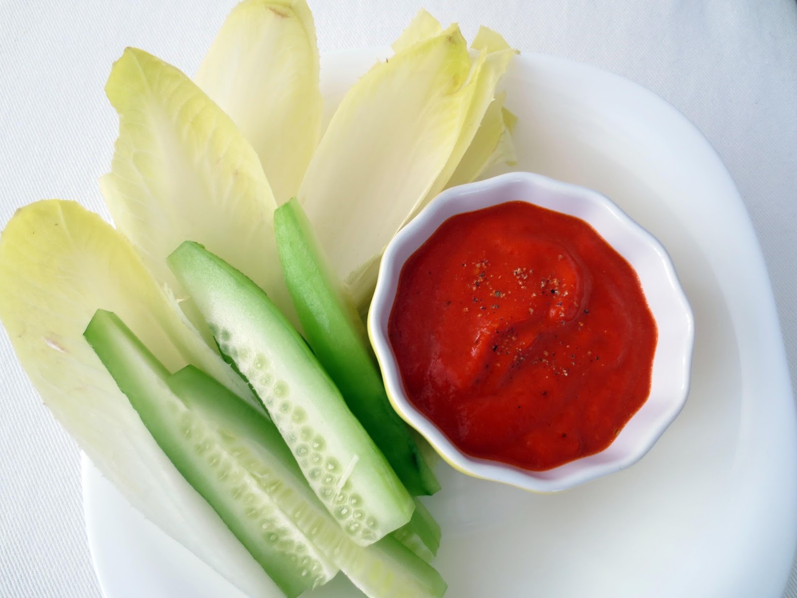 Spanish Kitchenette: Cream piquillo peppers :: Crema de pimientos del ...