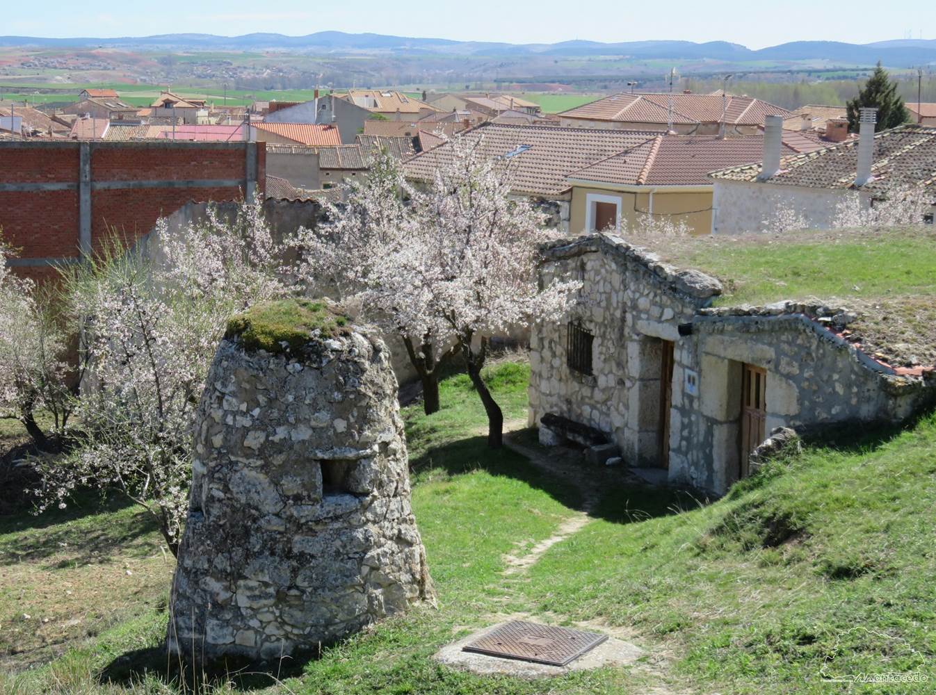Tierras de Burgos: El barrio de bodegas de Moradillo de Roa