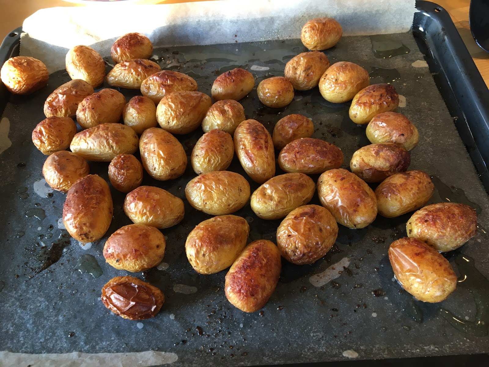 Mat i bestemors hage: Poteter bakte små