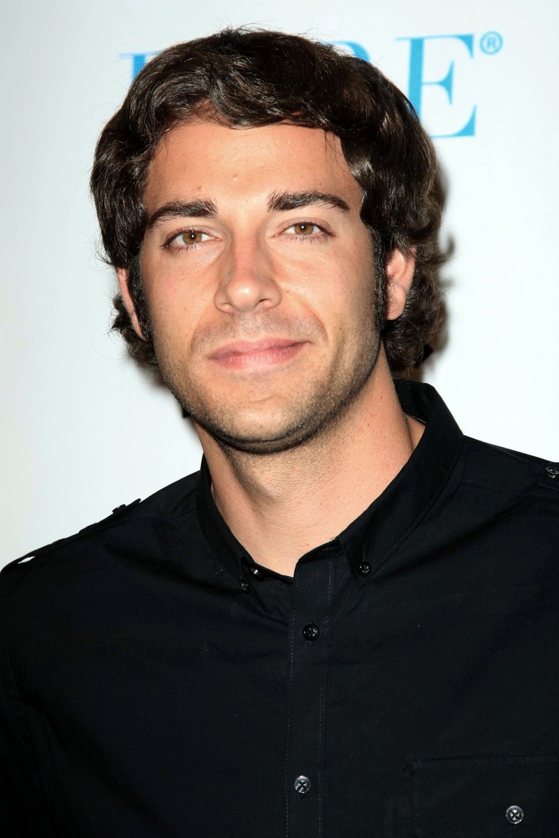 Zachary Levi Photos | Tv Series Posters and Cast