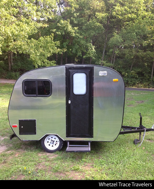 mini-canned-ham-trailer-whezeldorf (With images) | Tiny camper, Slide ...