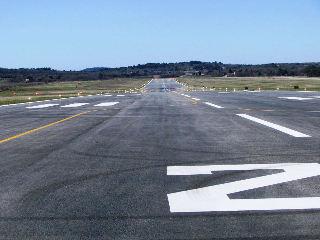 Pula Airport completes runway overhaul