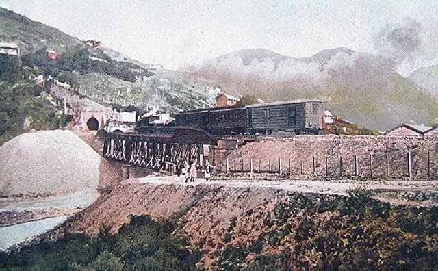 transpress nz: steam train approaches the Karangahake Tunnel, NZ, circa ...