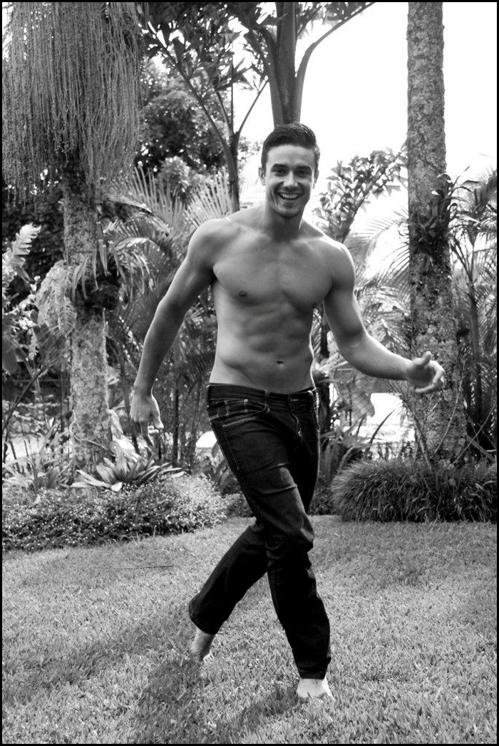 Side Of Man: LUCAS GIL by DIDIO