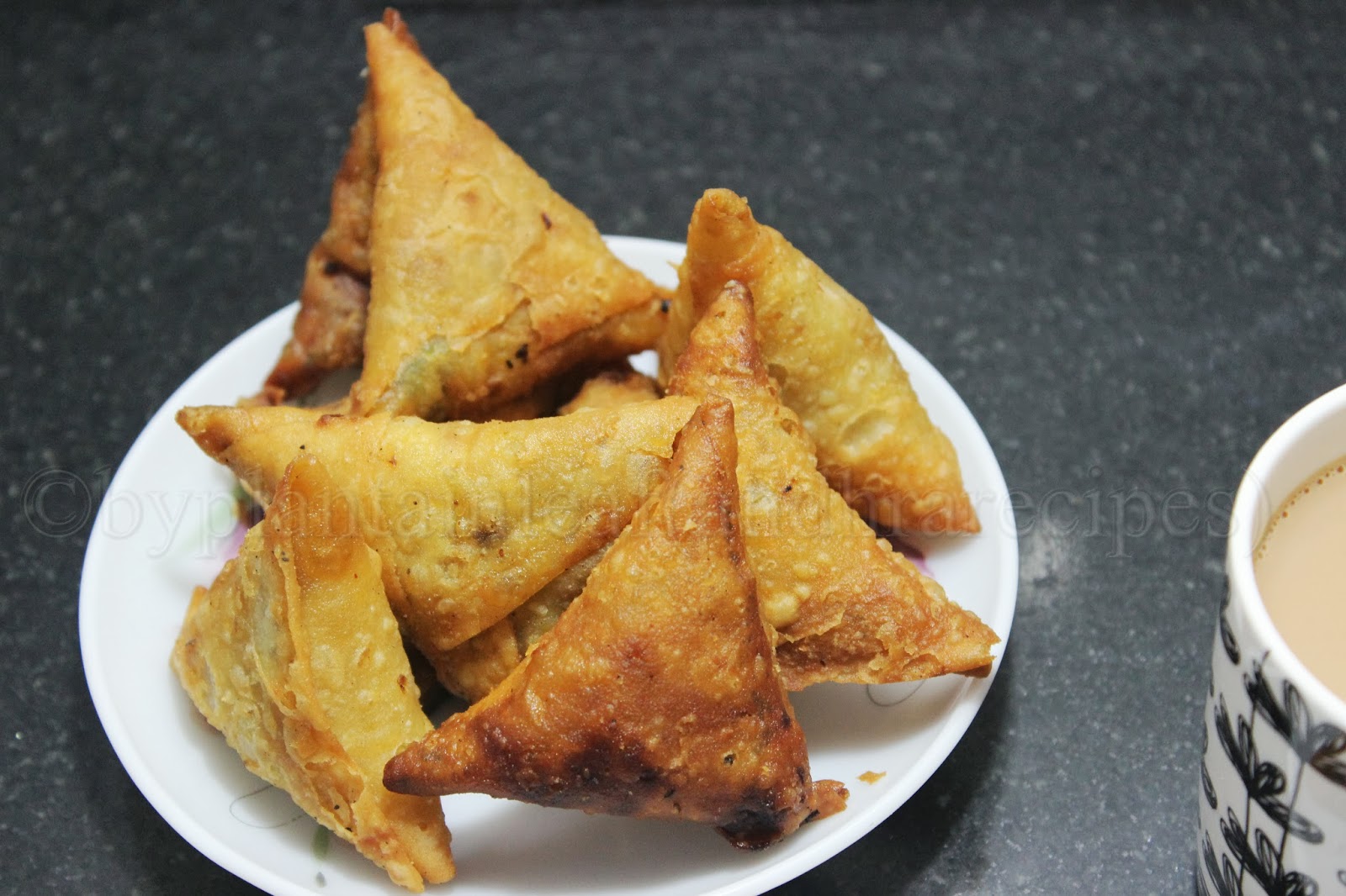 plantain leaf(Andhra Recipes): Irani Samosa And Chai