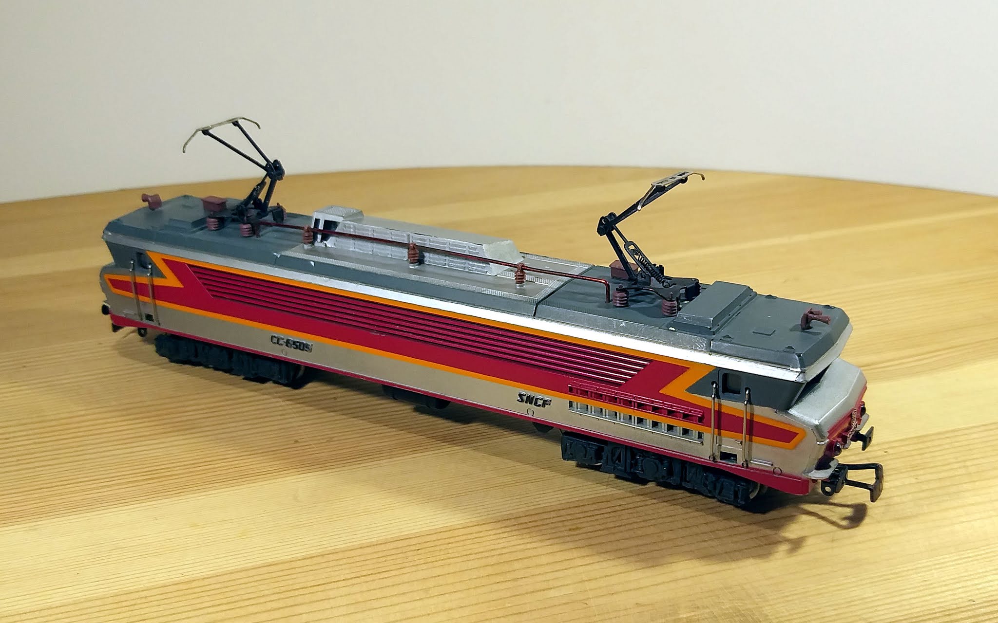 Mini-Manèges: Restauration d'une CC 6505 Jouef