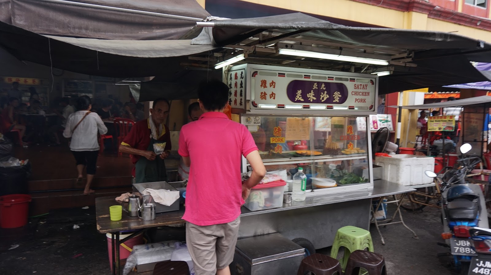 Our Journey : Johor Muar - Food Hunting at Muar Glutton Street "麻坡贪吃街"