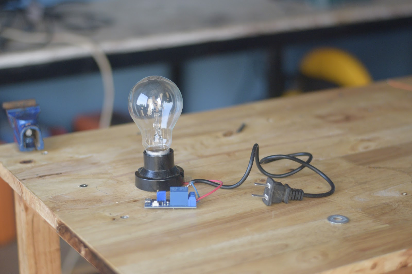 Audom ideA: รีเลย์หน่วงเวลาอัตโนมัติ"