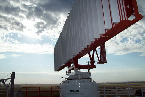 Defensa y Armas: Actualidad y novedades Radares INVAP.