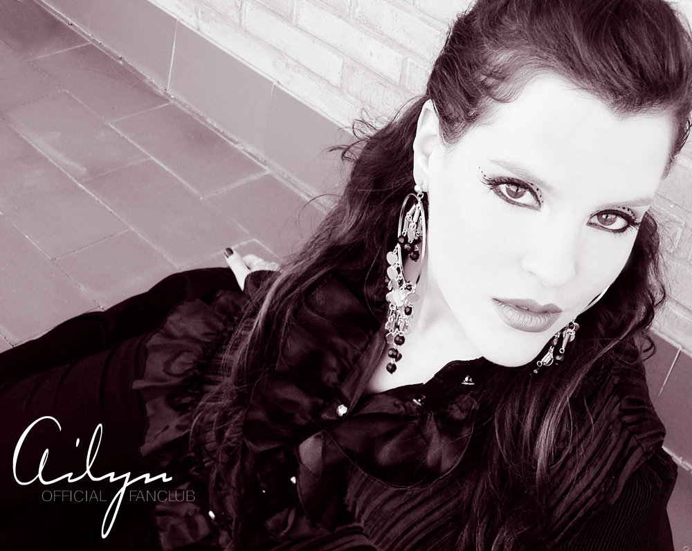 Ailyn (Sirenia) - As melhores fotos