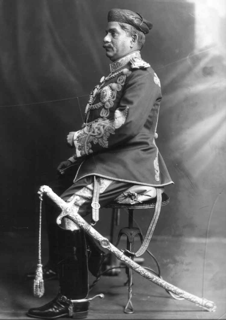 Maharaja of Baroda Sir Sayajirao III Gaekwad - 1910 - Old Indian Photos