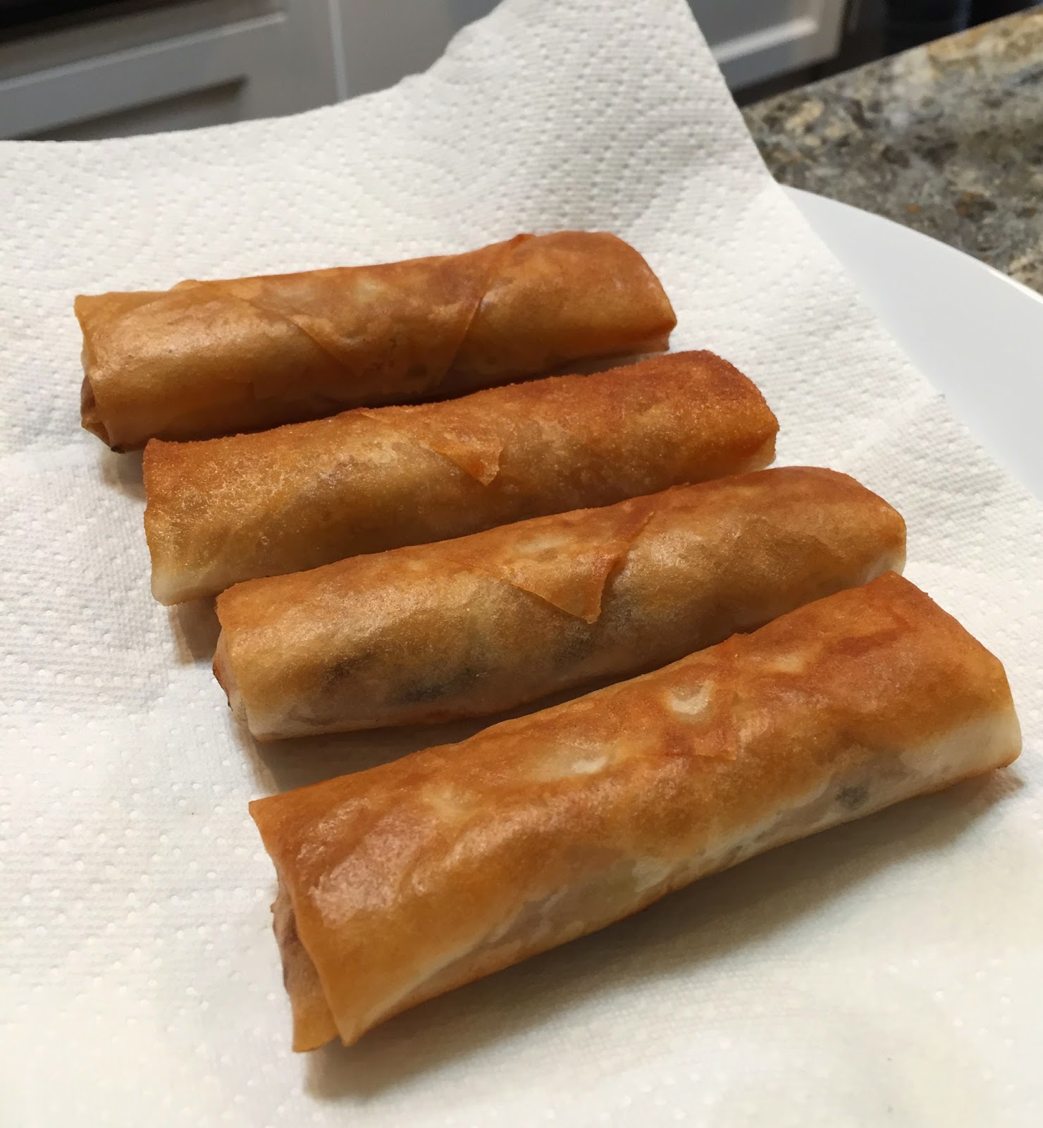 媽媽的拿手菜 Papa's Favorite Recipes: Spring Rolls (春卷）