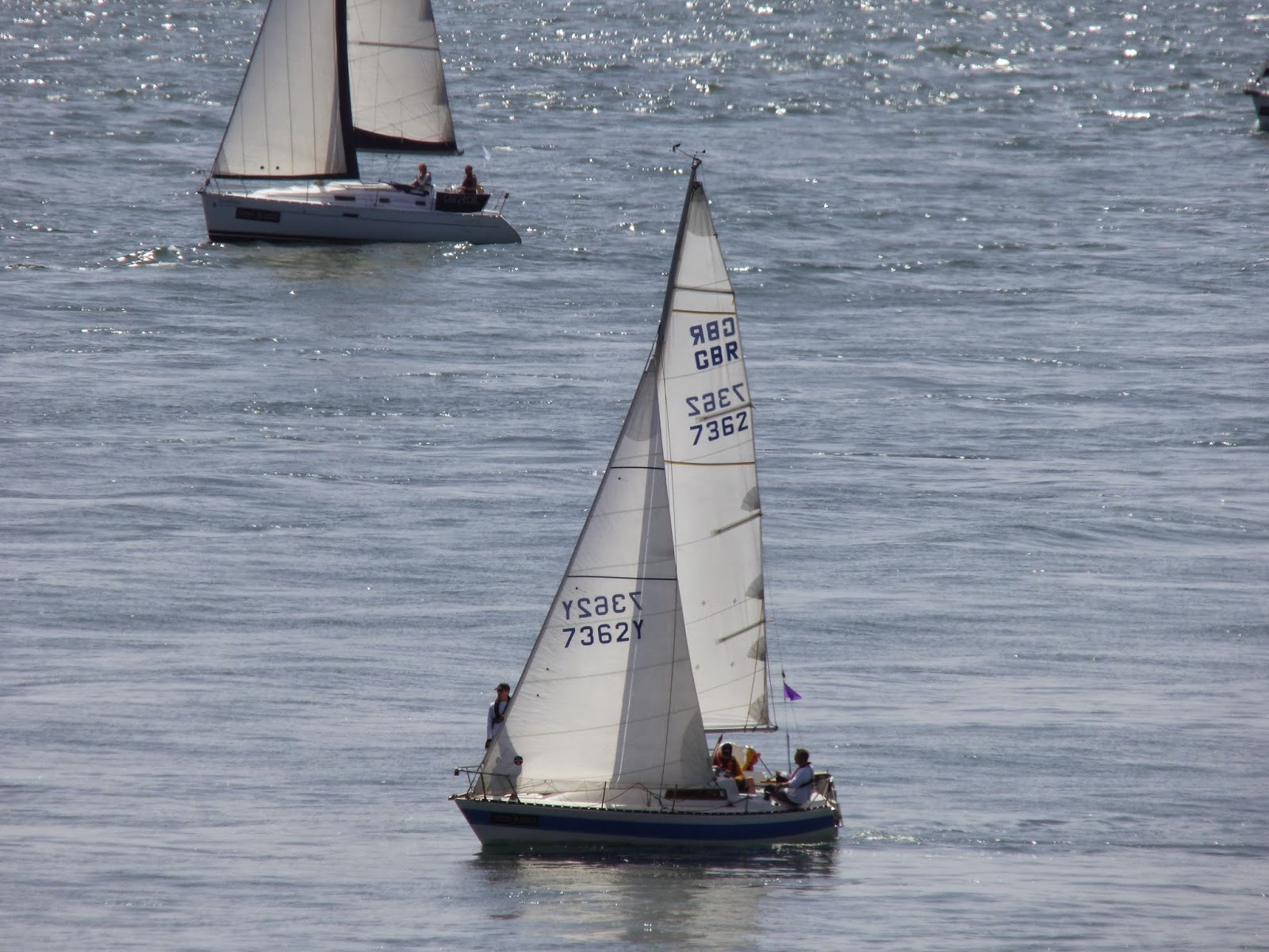 Shockwave40: Fooster - Round the Island Race 2014 - Trapper 240 Lifting ...