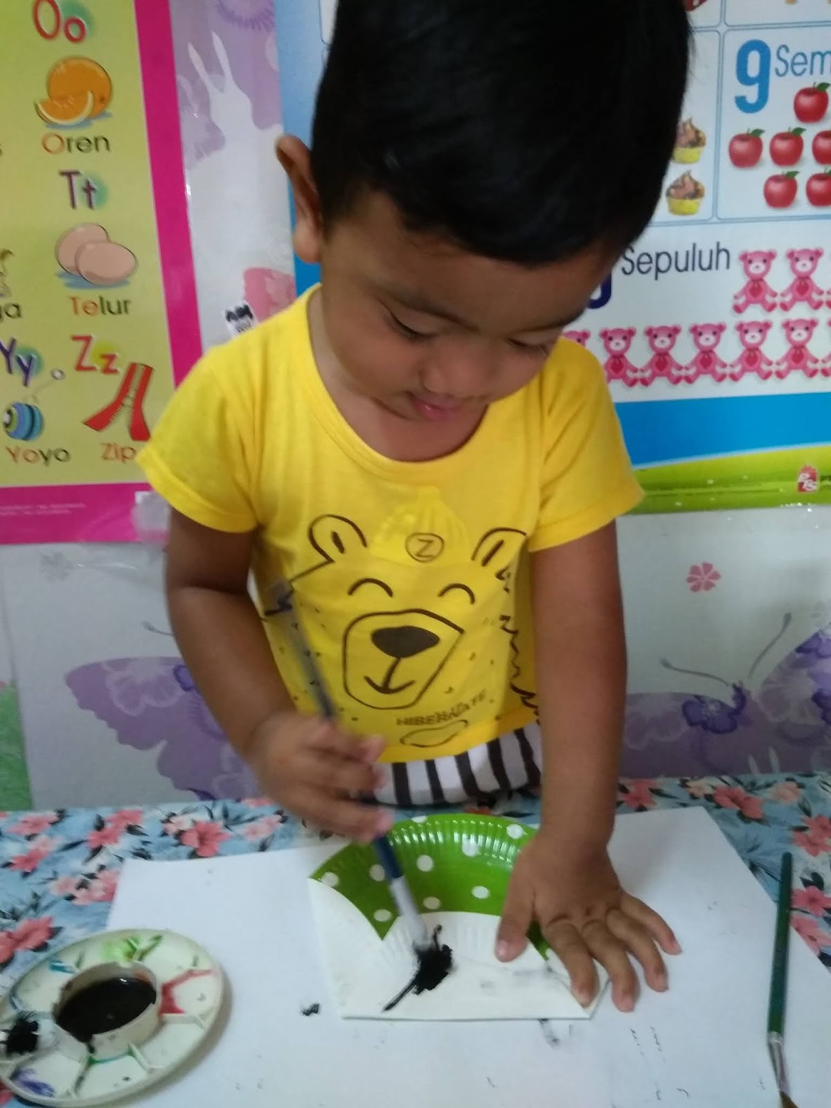 Taska Ummi Ida: Aktiviti 1 & 2 Tahun : Aktiviti Kraf : Penguin Comel