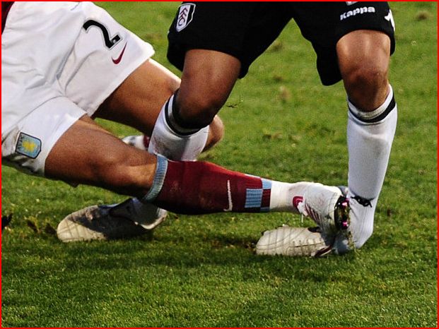 Fussball-Fouls: Die schlimmsten Fouls