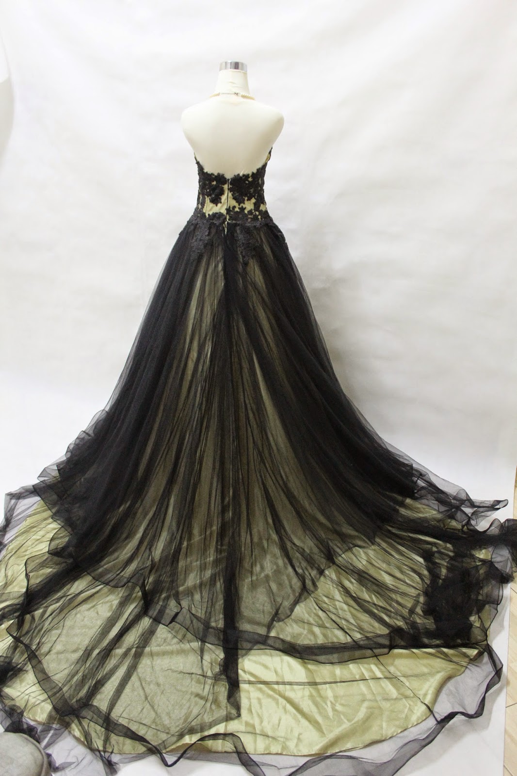 Sewa Gaun Pesta: Sewa Gaun Prewedding Black - New Collections-