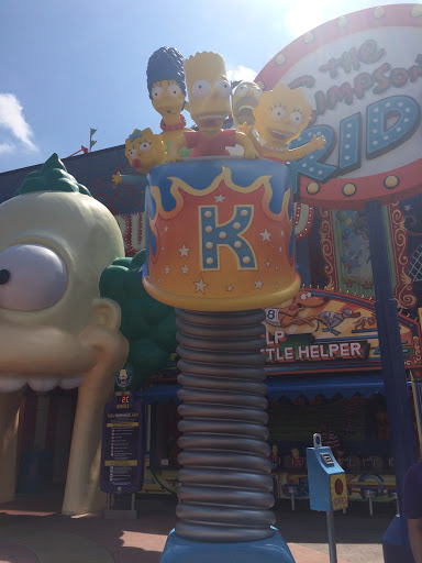 5 Tips For Visiting a Theme Park With a Mask