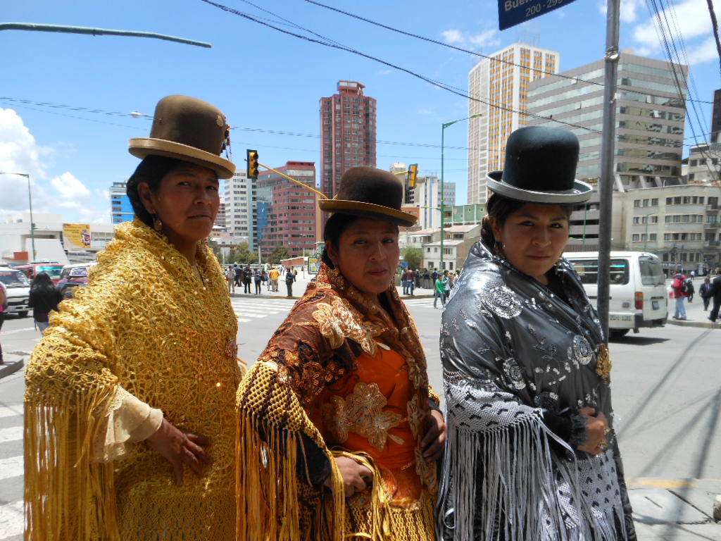 Lucha Libre Boliviana "LLB" (Página Oficial): LAS CHOLITAS LUCHADORAS ...