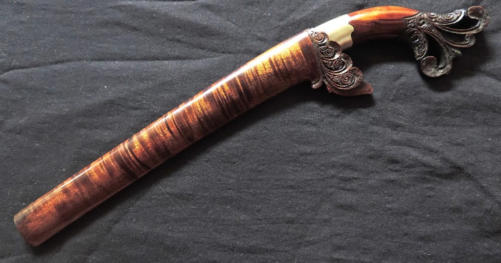 Badik I Lakkoajang (00351)