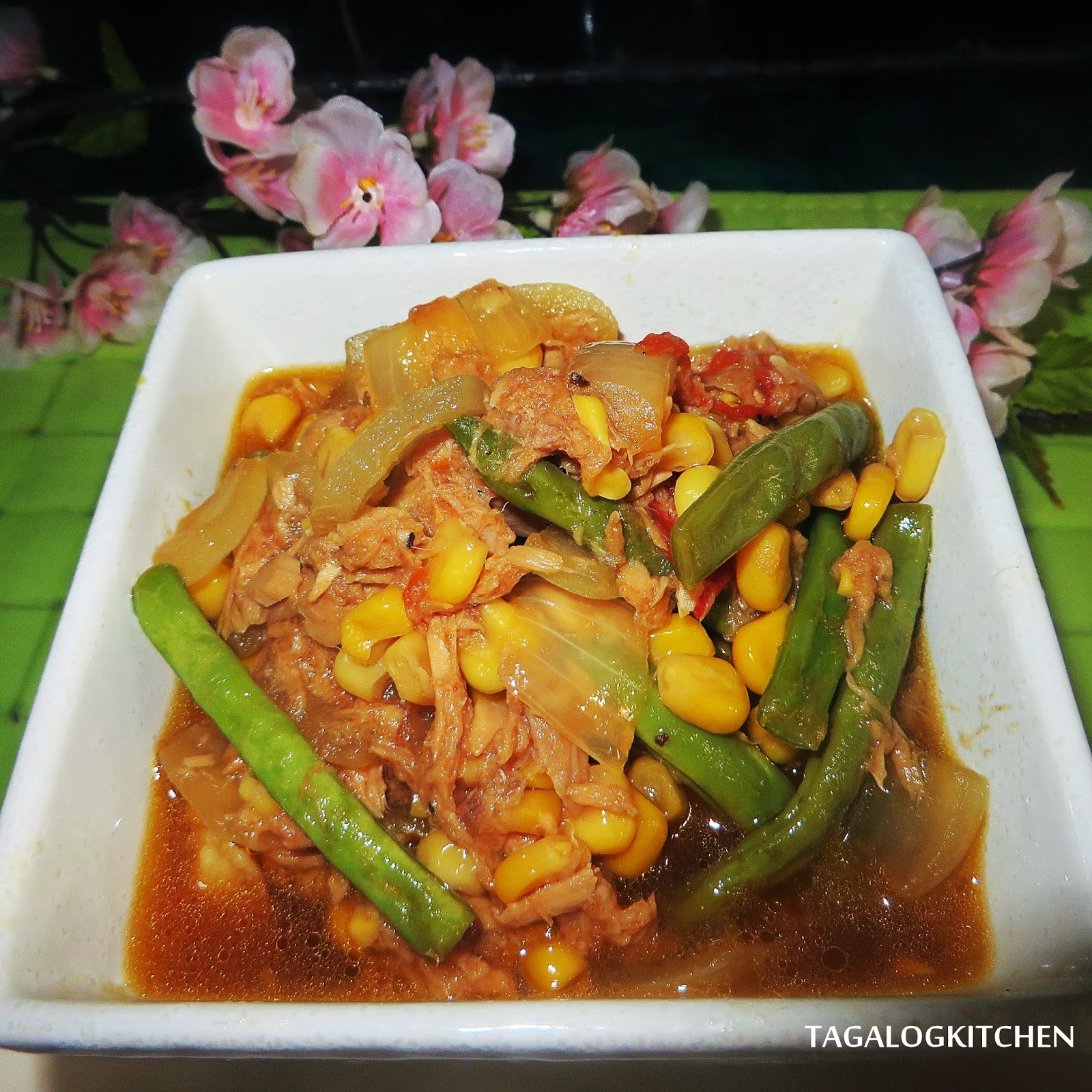 LUWEEH KITCHEN : Simpleng Ulam..Tuna Bitsuelas at Maiz