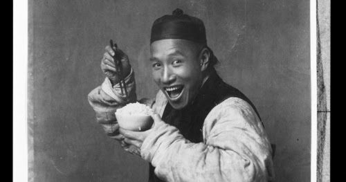 daily timewaster: Happy man eating rice, China, 1901-1904