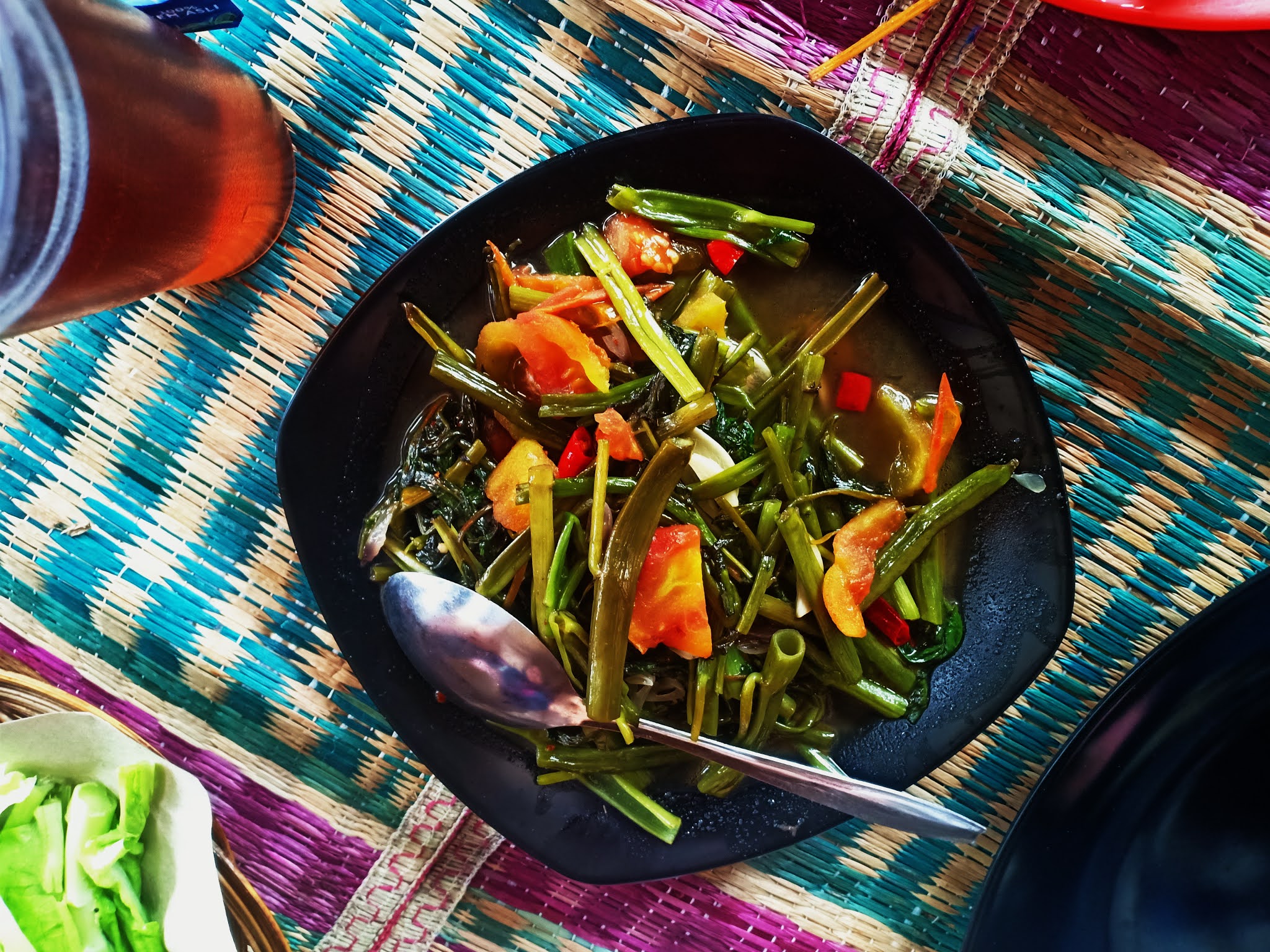 Saung Punclut Teh Ita 3 (2) ~ Budaya