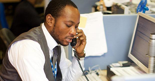 The Differences Between Case Managers and Social Workers