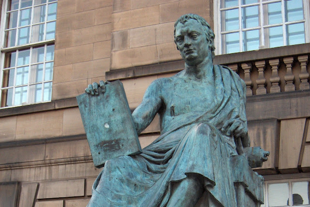 A Máxima de Hume: Como uma "verdade trivial" é forte demais para a ...