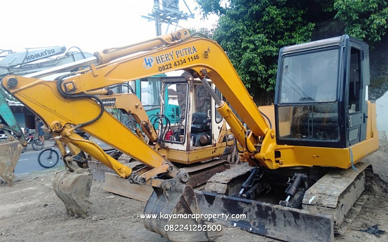Sewa Excavator Bego Solo - 082241252500 | Kayamara Property Service