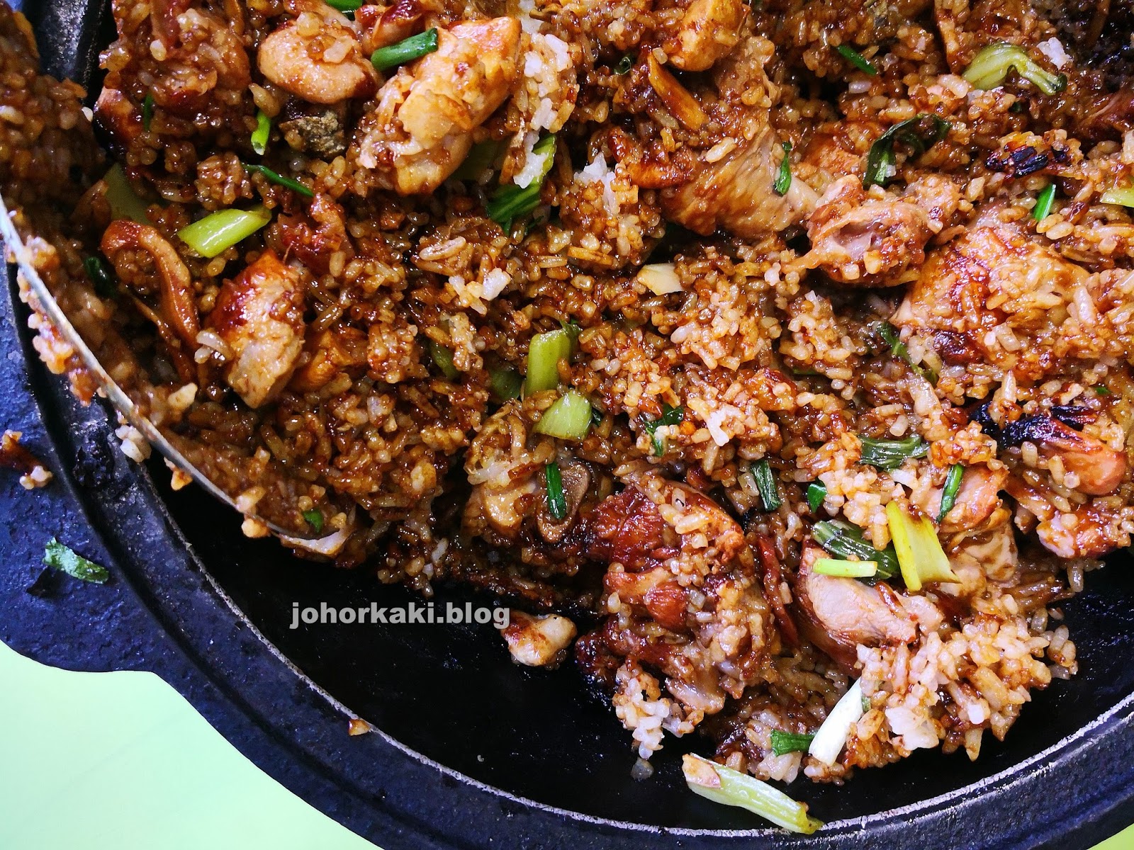 Zhao Ji Clay Pot Rice. Chinatown Folks' Little Secret 釗记砂煲飯 Stall #02 ...