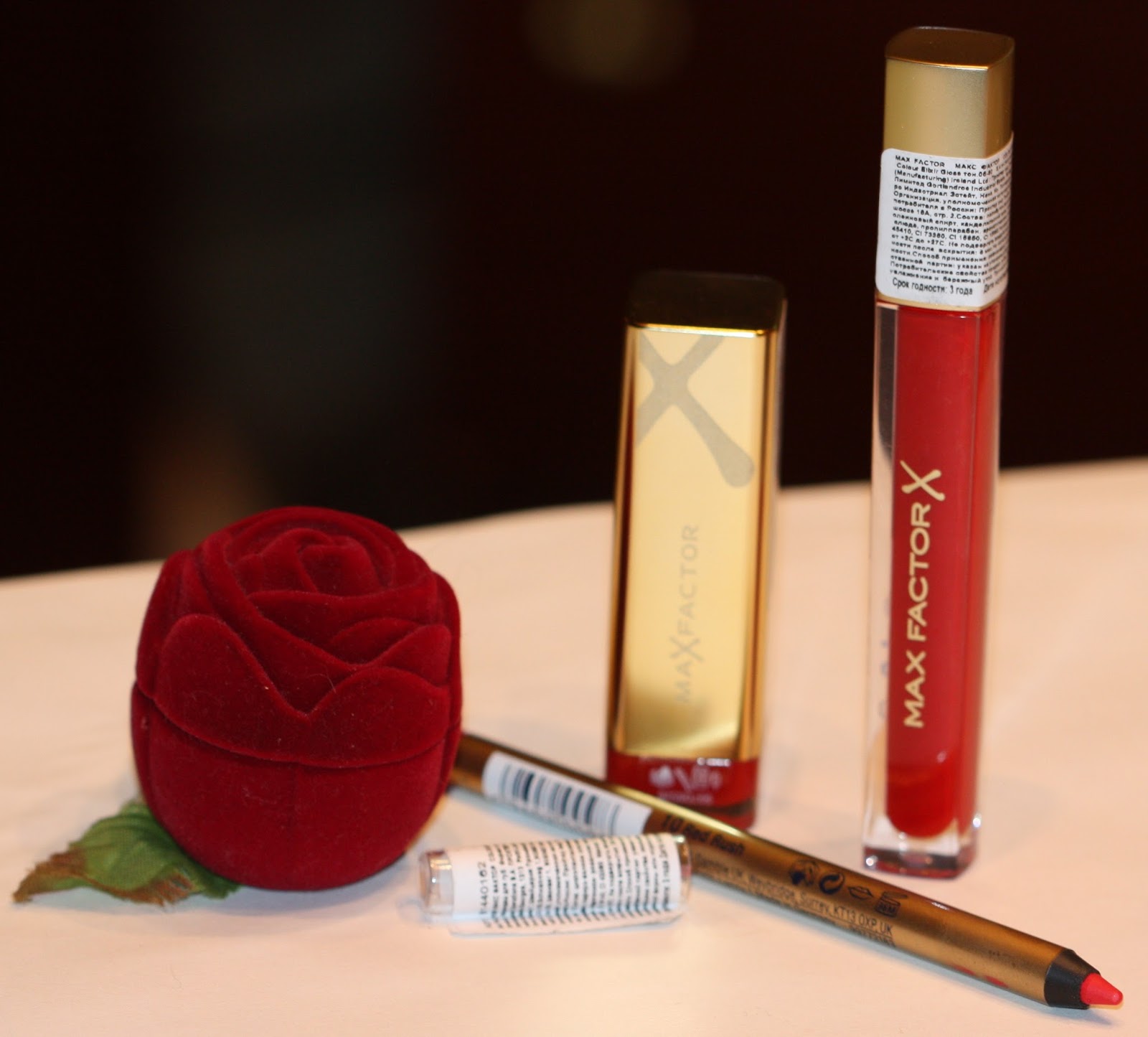 TSARINA: Новый образ - Lady in Red. Яркие краски от Max Factor.Блеск ...