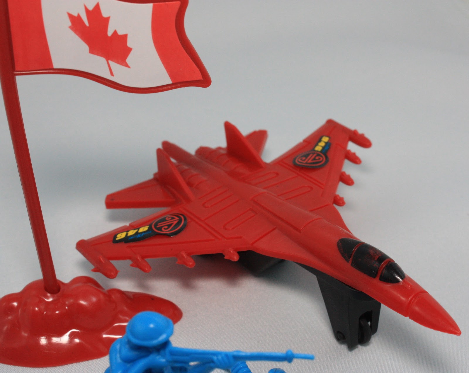 The Plastic Eyeball - A Toy Blog: Here Come The Canadians!