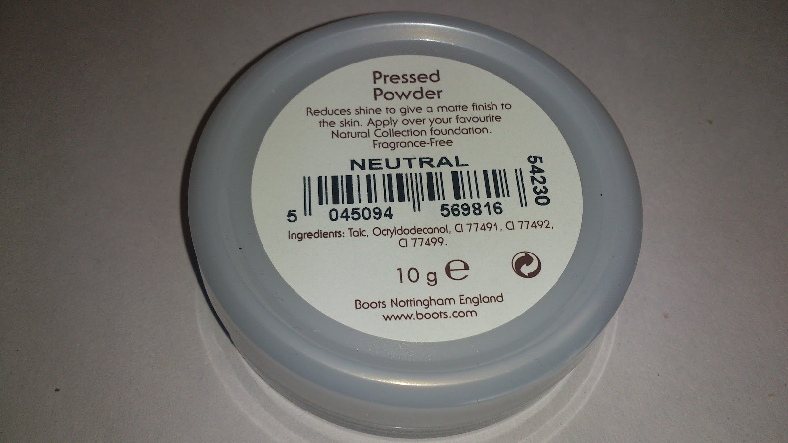 Glasgow Beauty Blogger: Natural Collection Pressed Powder Neutral - Review