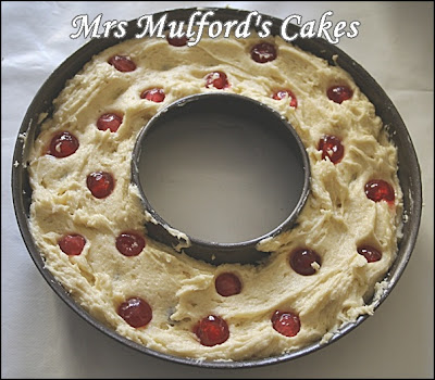 Mrs Mulford's Cakes: Tangy Cherry and Lemon Cake